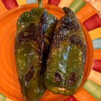 Poblano Peppers: Scoville, Cooking, & Growing + 3 Easy Ways To Roast ...